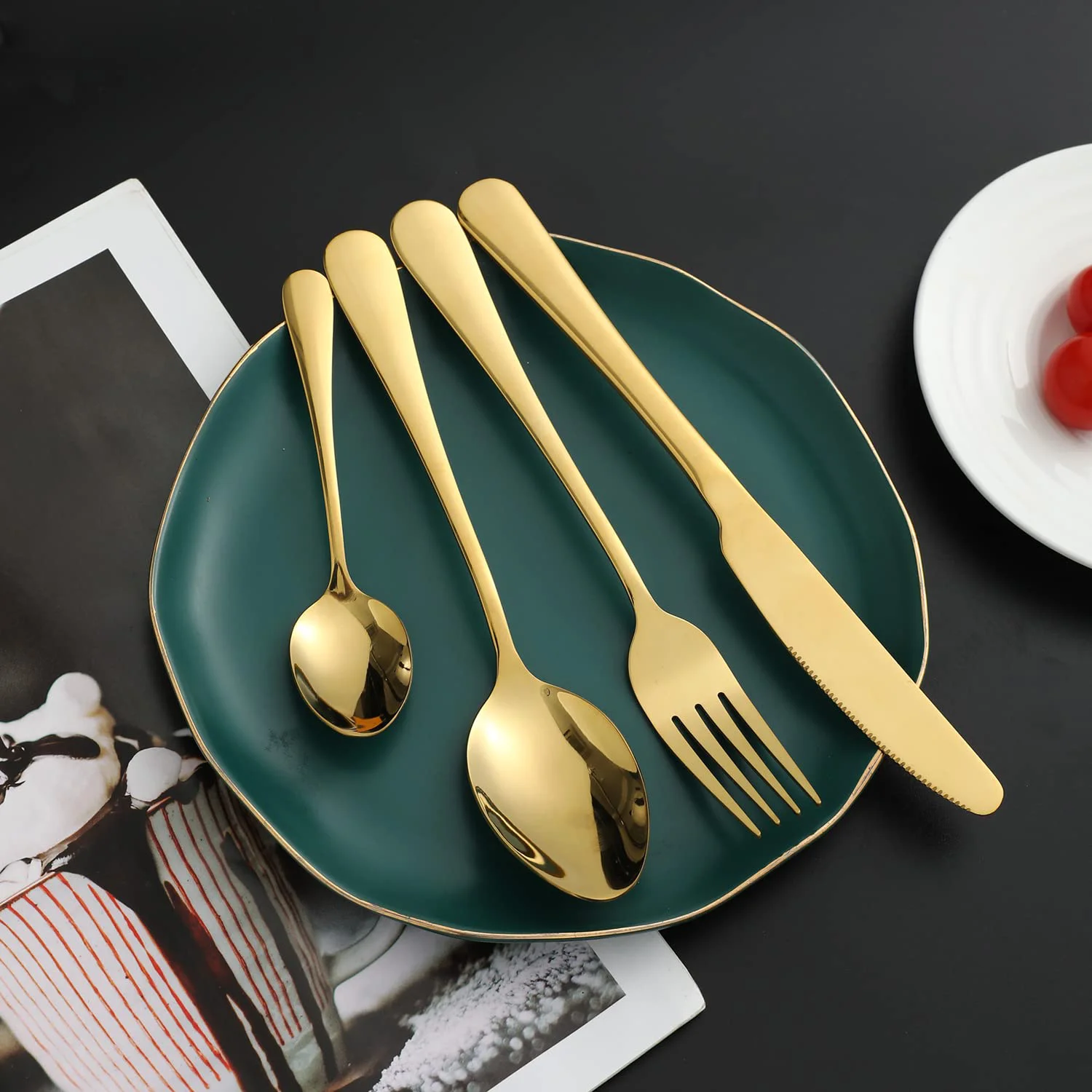 Gold Flatware Set, Cutlery Set of 24 Pcs Stainless Steel